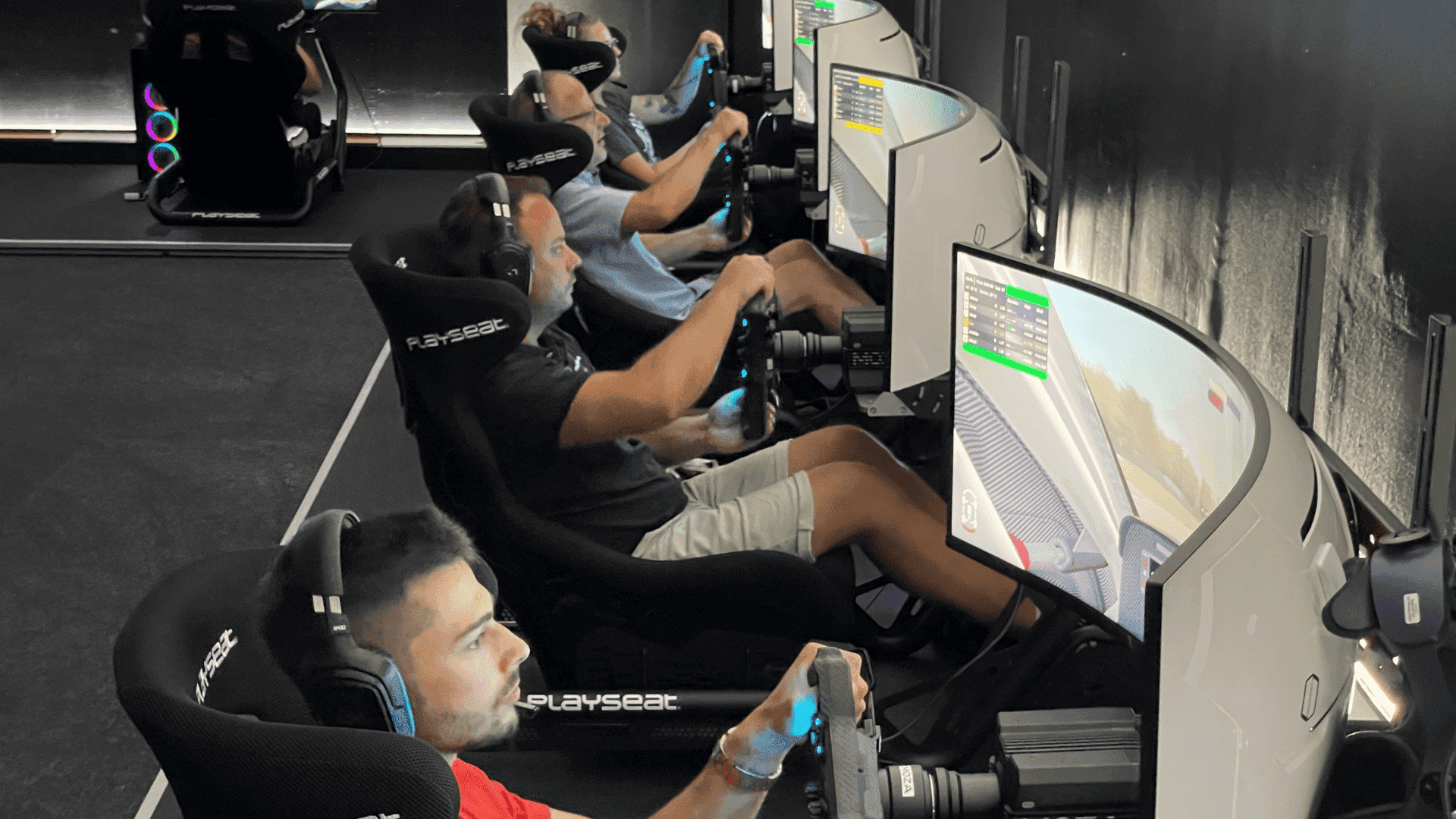 #1 SIM RACE Center in der Schweiz - Fun garantiert - AP Café - Burger ...
